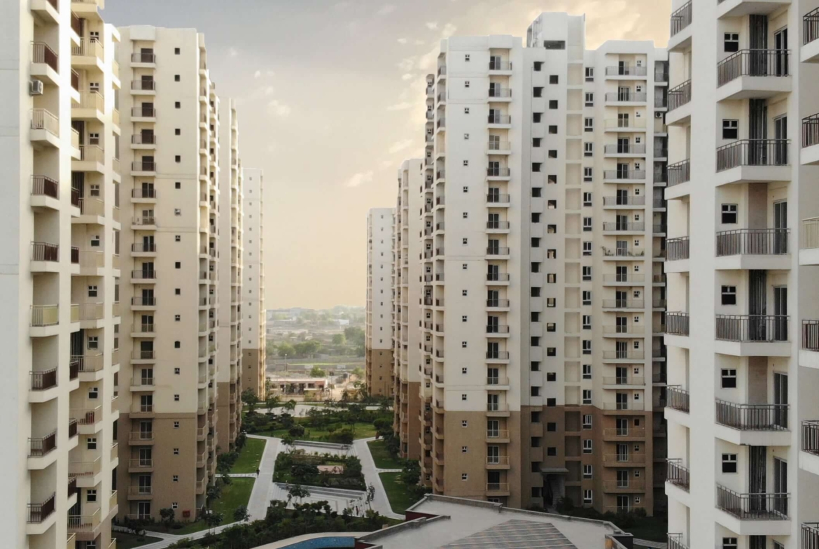 Paramount Emotions is in Sector 1 Greater Noida, for best price contact My Realestate.