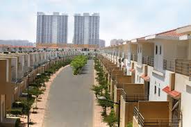 PARAMOUNT GOLF FOREST 162 sq. meter Independent House Paramount Golf ...